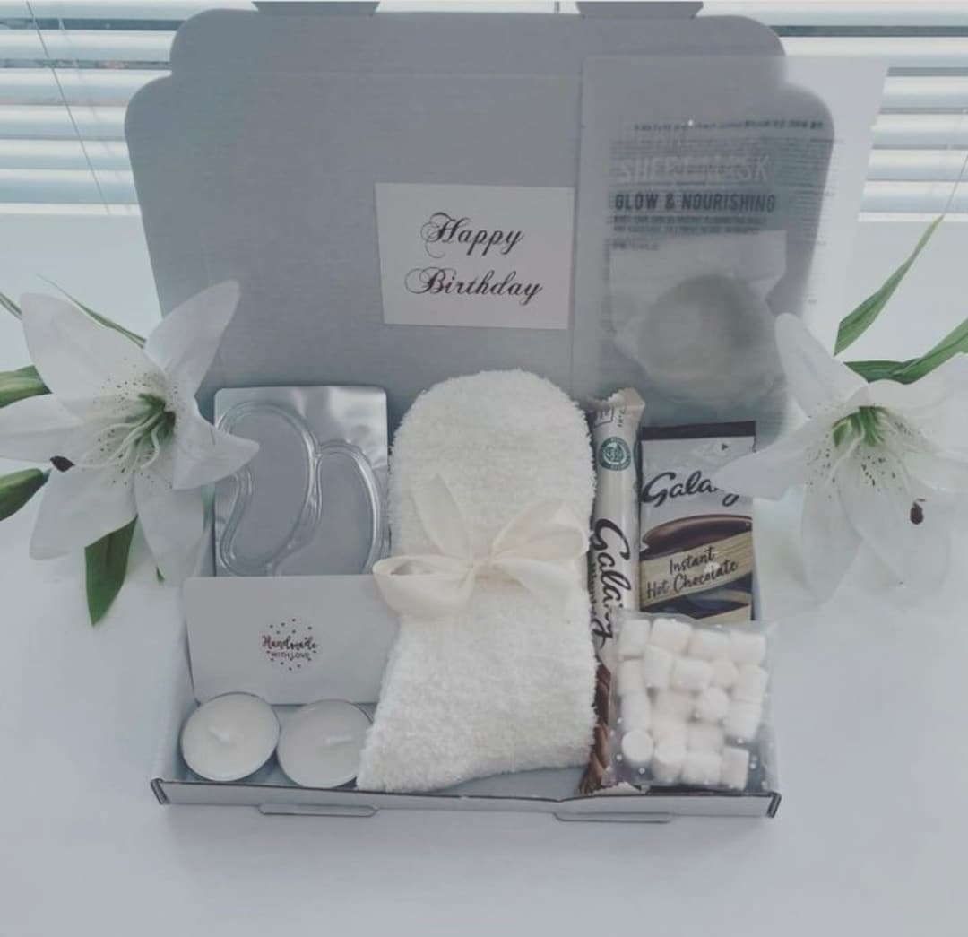 Teenage Girls Pamper Hamper, Teenagers Birthday Gift Box, Pamper Treat ...
