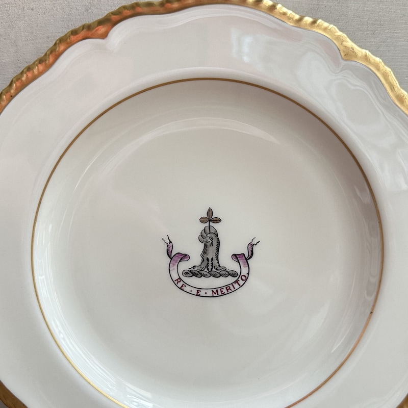 Gold Family Crest - Etsy