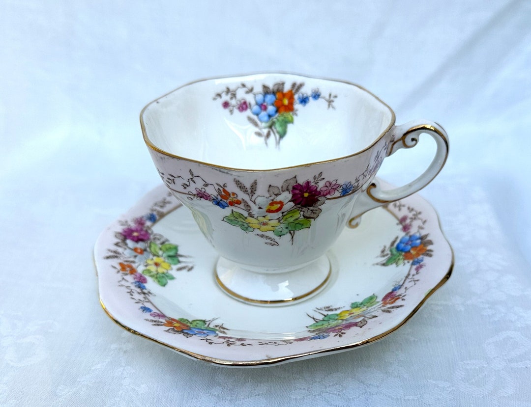 Foley Bone China Teacup & Saucer: 1930s English Floral Octagon Cup - Etsy