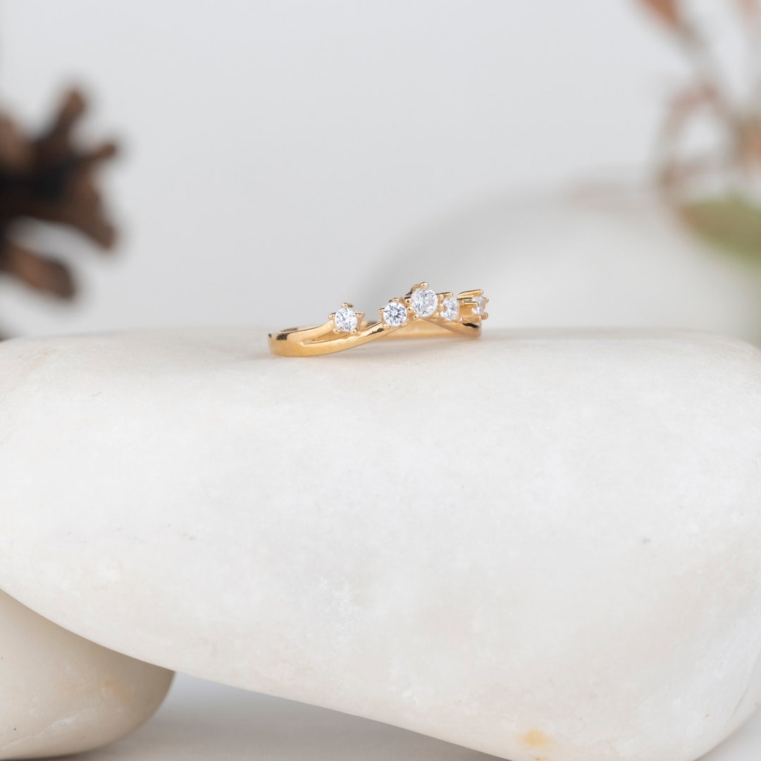 Dainty Crown Sterling Silver Ring, Handmade Vintage Style - Etsy