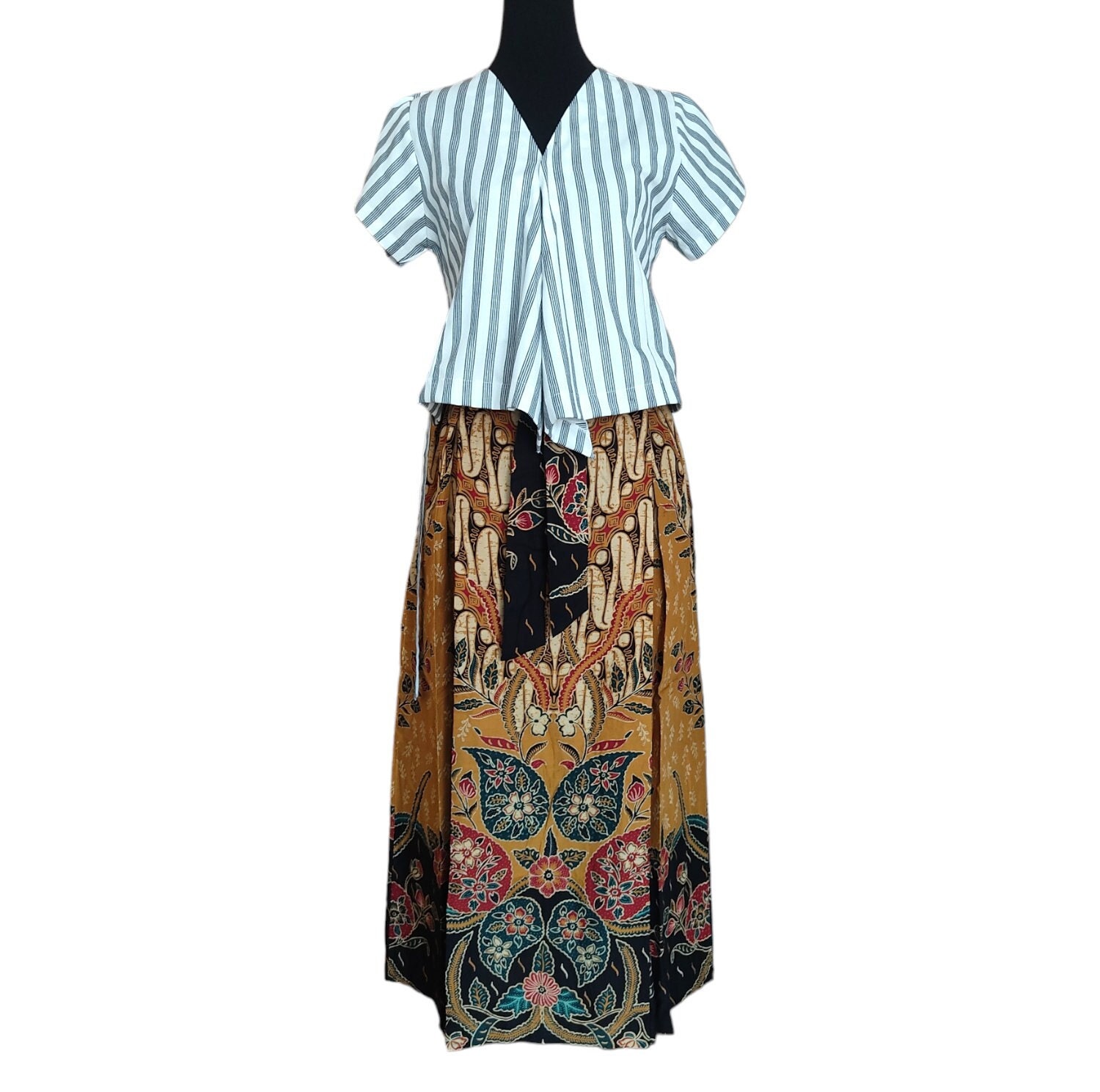 Javanese Batik Long Skirt for Women - Etsy
