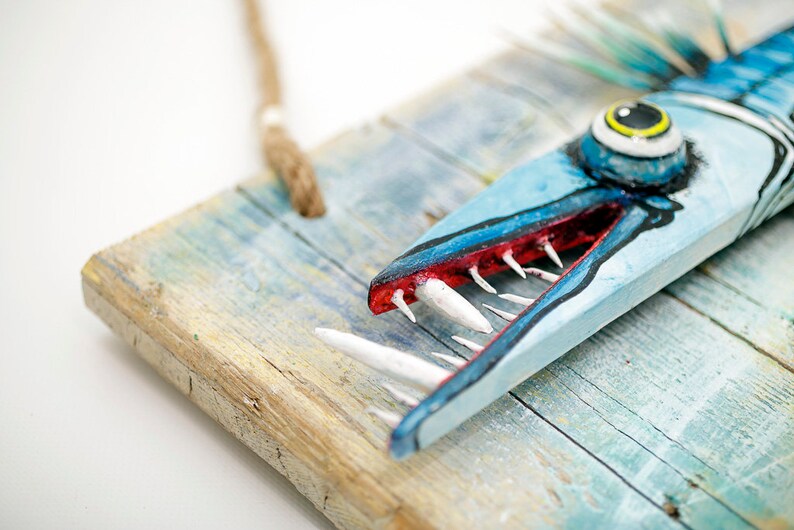 Escultura De Barracuda De Madera Flotante – Arte Mural De Pez De Madera ...