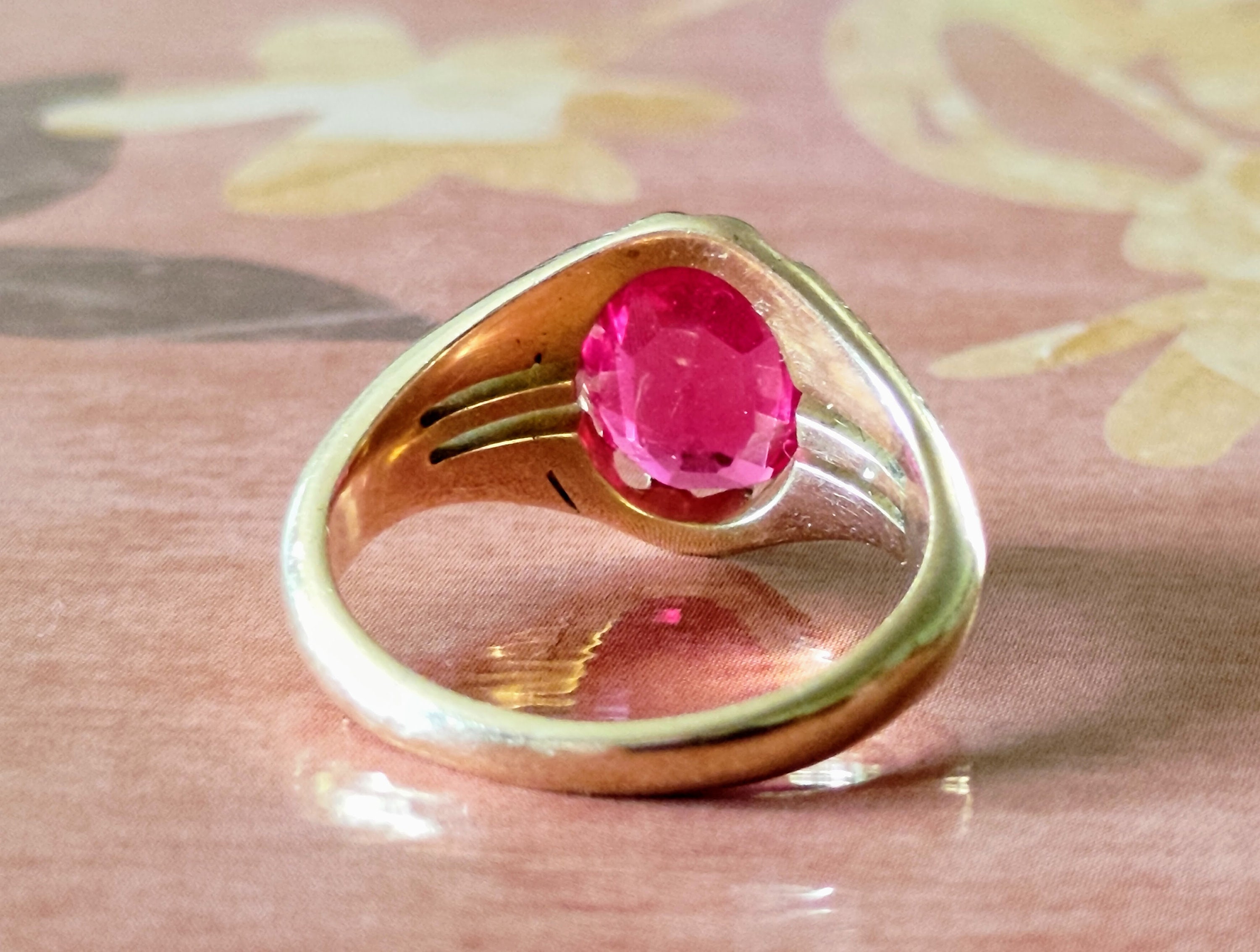 Vintage 9ct Gold Ruby Signet / Pinky Ring - Etsy