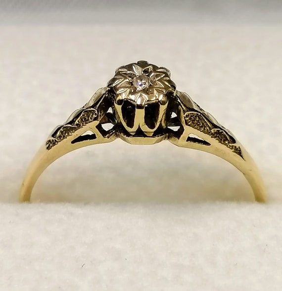 9ct gold engagement rings store