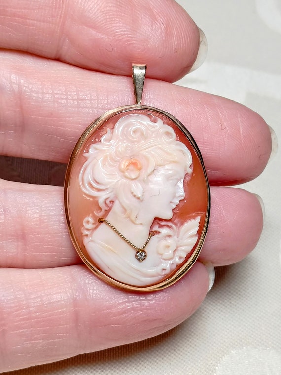 Rare 14k gold & diamond Italian shell cameo pendant b… - Gem