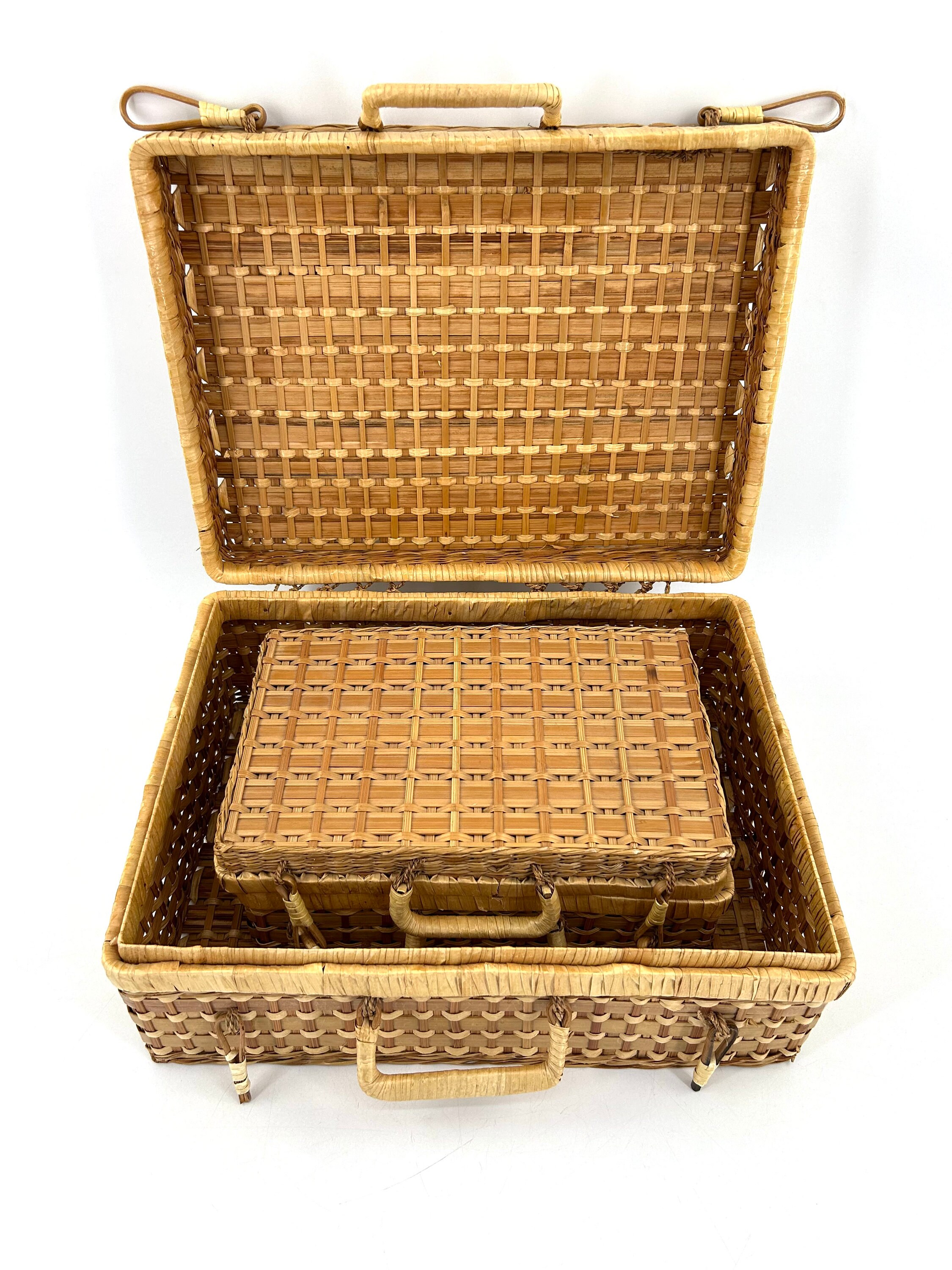 Set of Wicker Suitcases - 1970s - Etsy