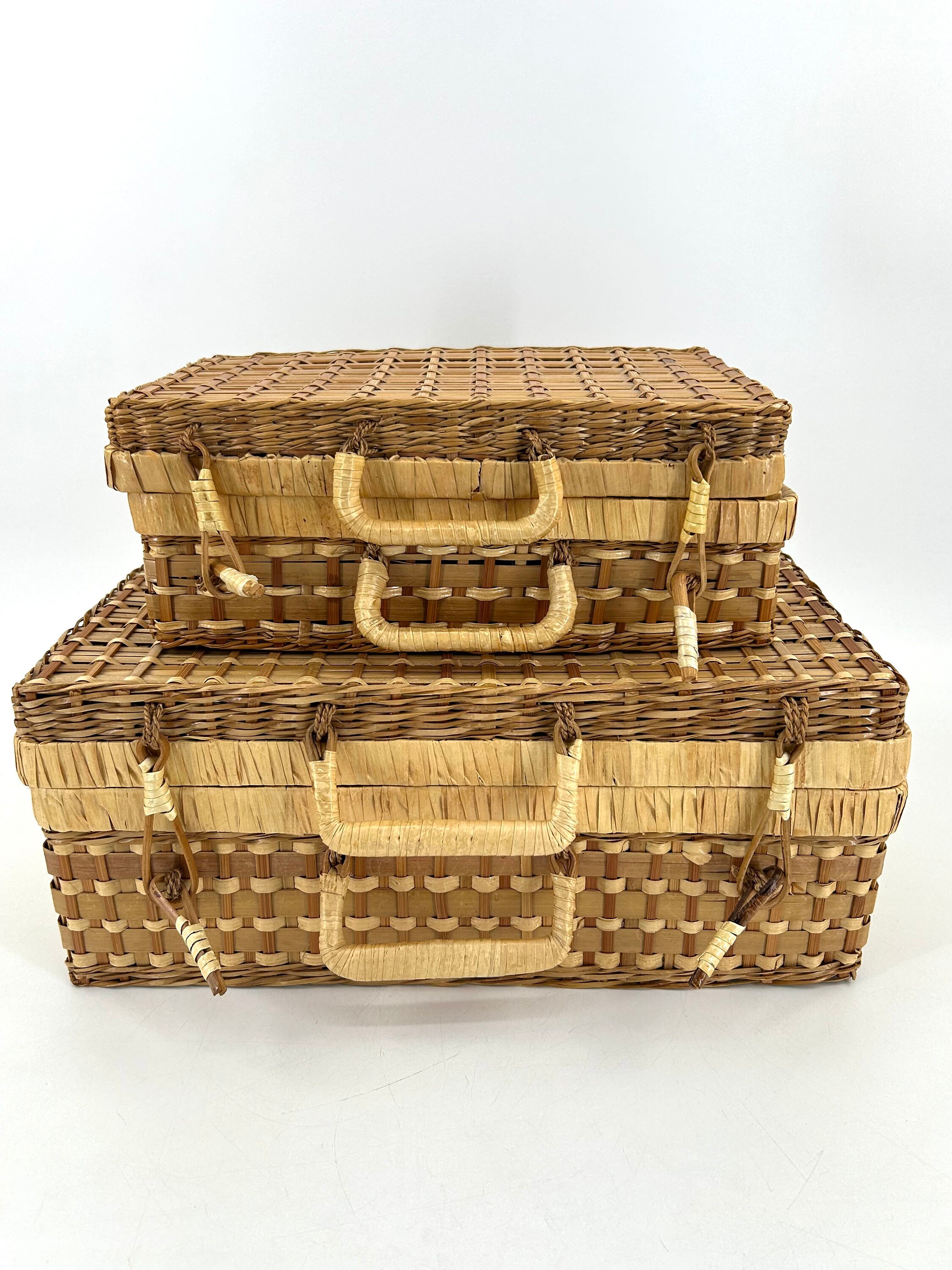 Set of Wicker Suitcases - 1970s - Etsy
