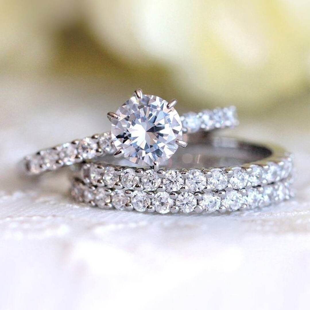 Trio Engagement Ring Set, Round Cut Moissanite Diamond Ring Set, Full ...