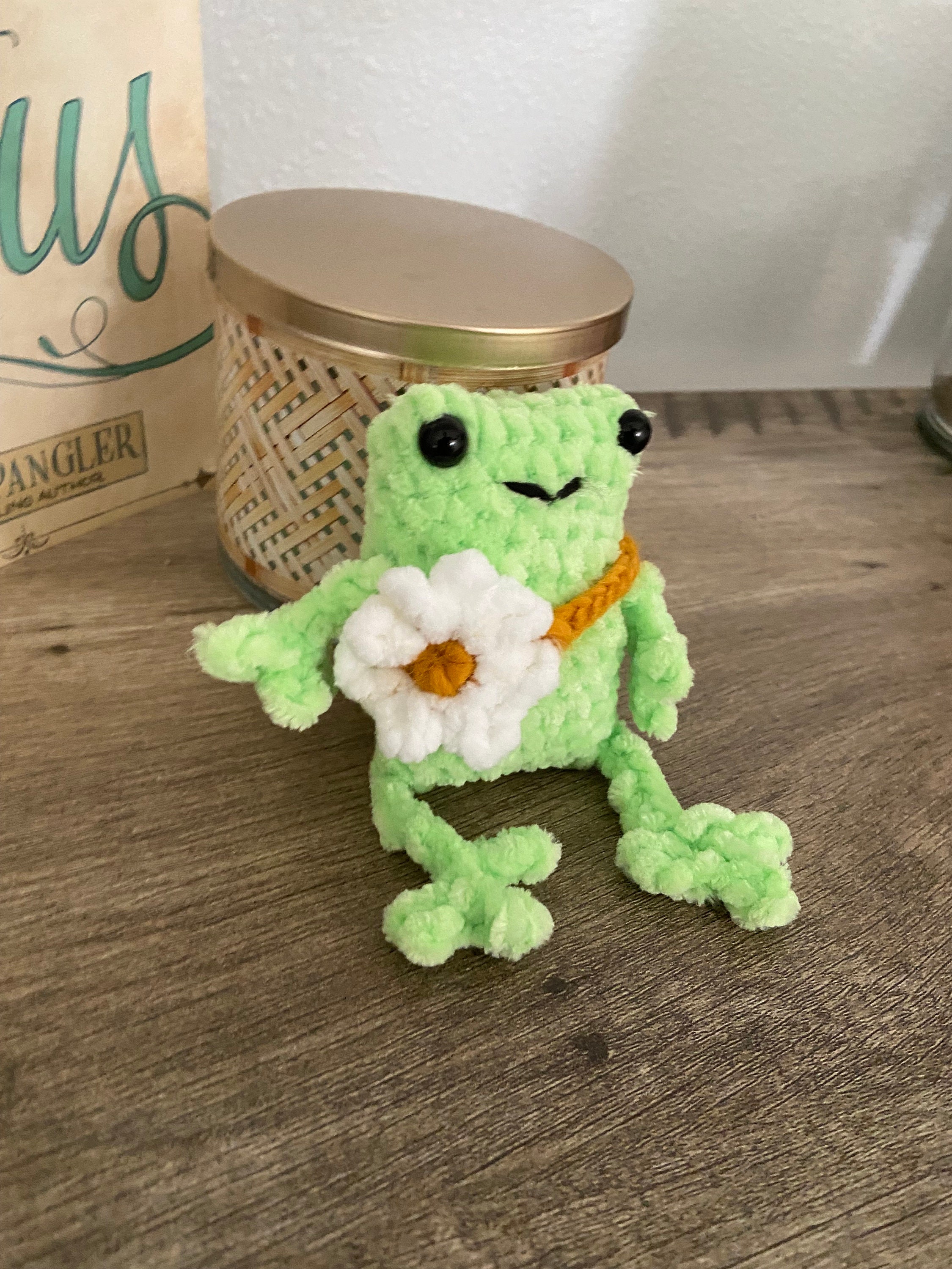 Leggy Frog , Daisy Frog , Crochet Gift for Friend, Frog Plushie ...