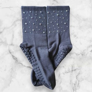 SPARKLY - Handmade Rhinestone Pilates Grip Socks Ft: Iridescent ...