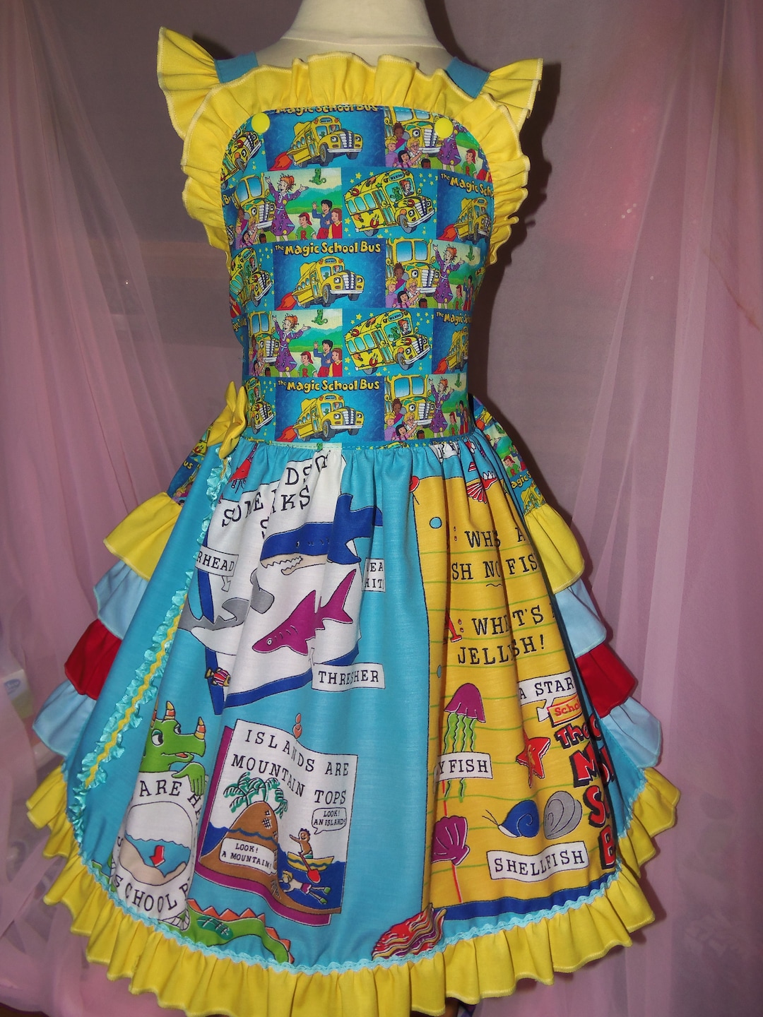 Magic School Bus School Day Vintage RARE Fabric Girl Dress Size 6 ...