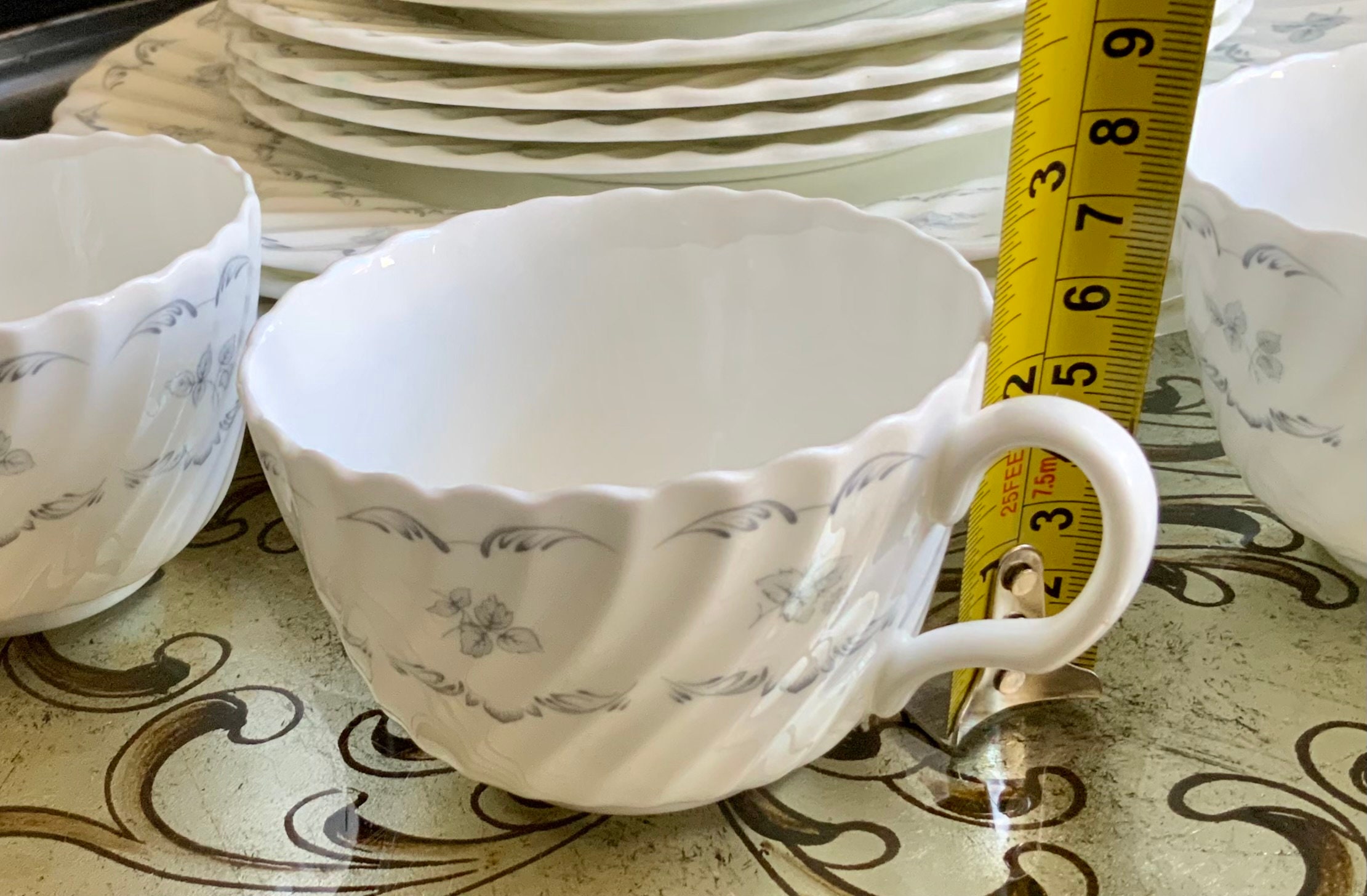 Exceptional 20 Piece Fine Bone China Minton Ariel Dinnerware Set ~ Plus ...