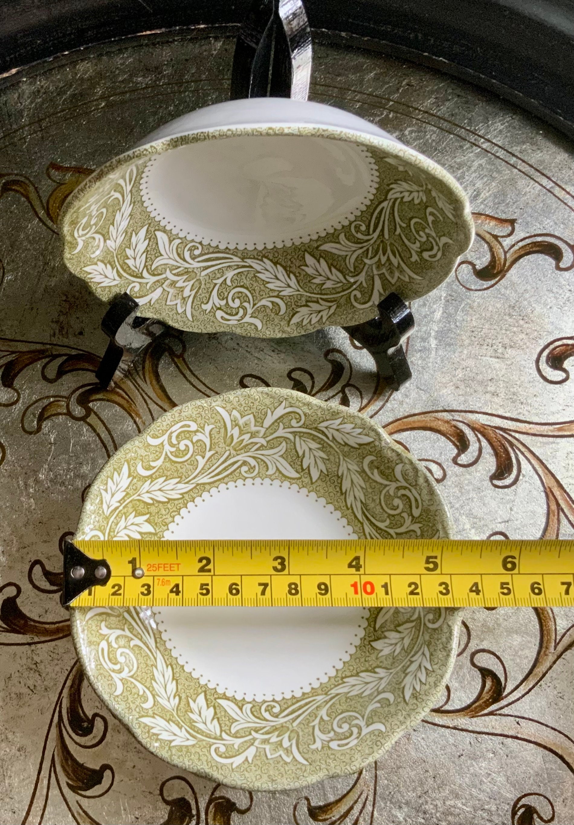 Delightful 24pc J & G Meakin England Sterling Renaissance Dinnerware ...