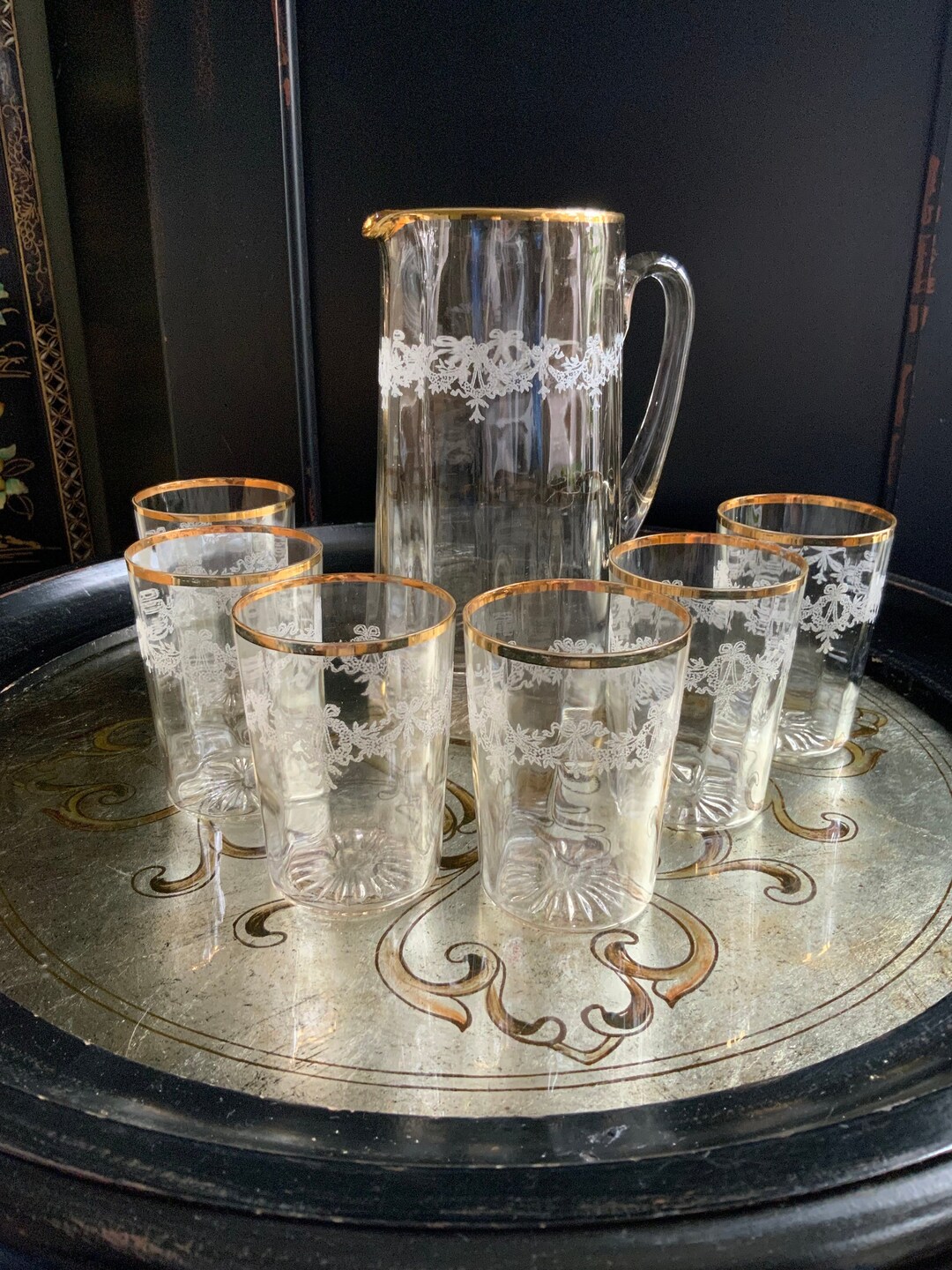 Fabulous Gold Trim Bartlett Collins Wreath and Bow Etched Beverage Set ...