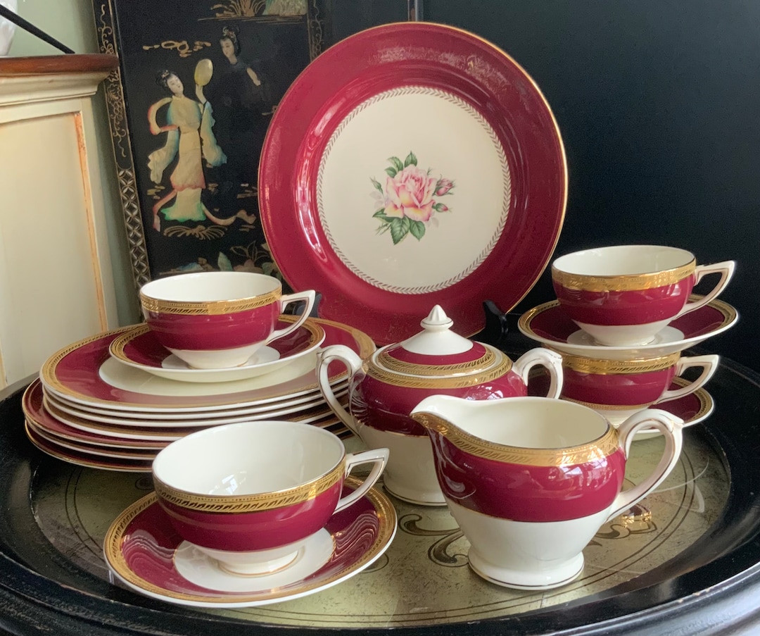Lovely 16 Pc Crown Ducal Burgundy and Gold Oxford Dinnerware Set With 4 ...