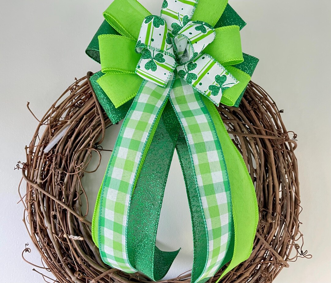 St. Patrick's Day Shamrock Wreath Bow, Kelly Green Lantern Topper, St ...