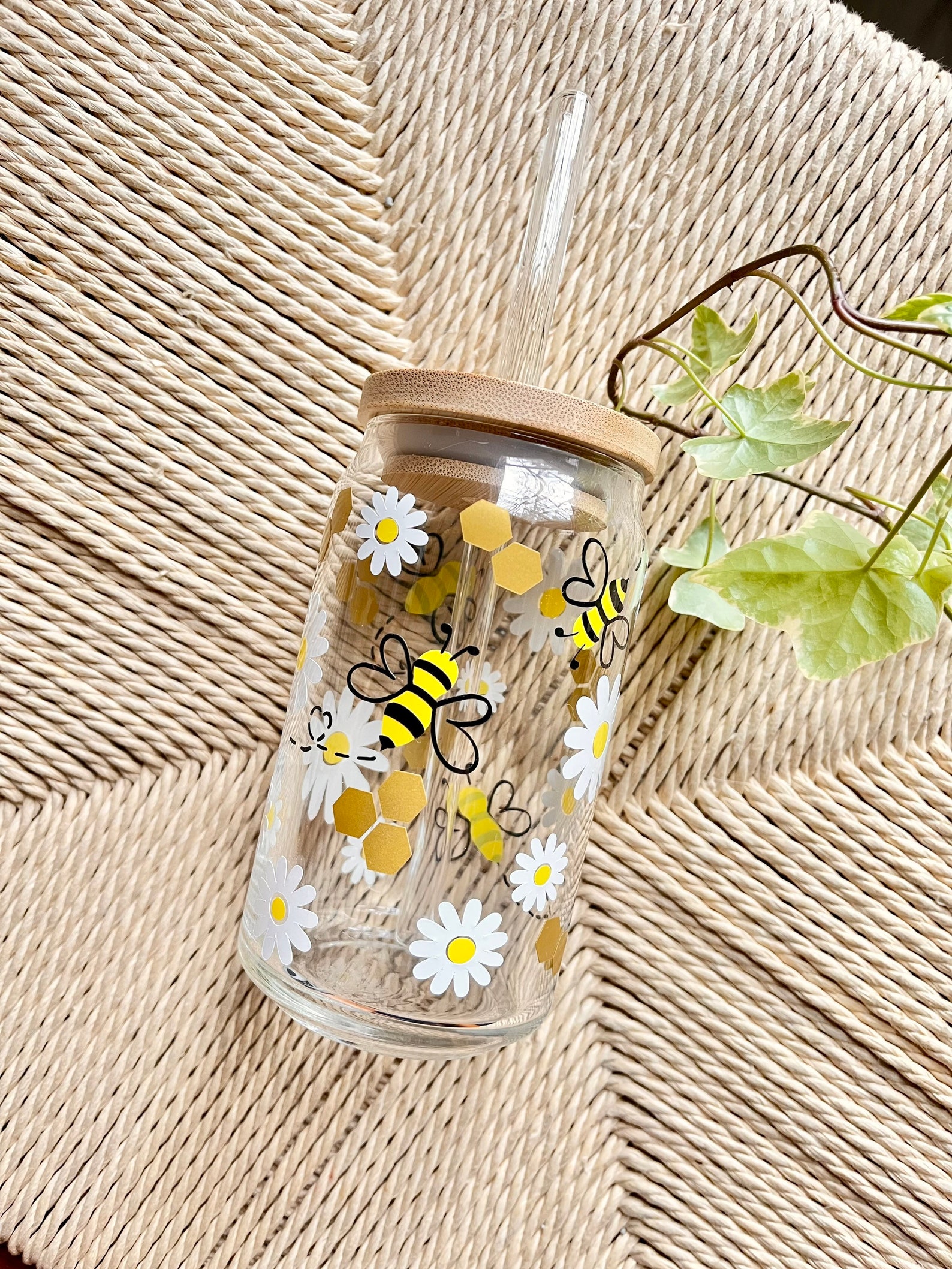 Honey Bee Daisies Can Glass | Bumble Bee Design | Custom Libbey Can ...