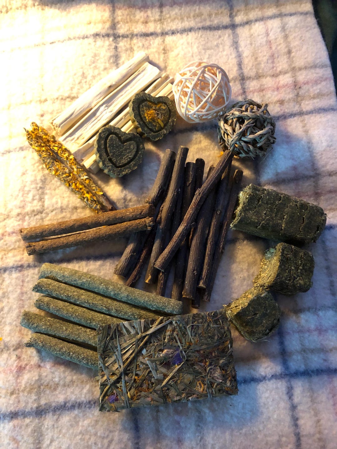 Mixed Rabbit Toy/treat Box Sticks, Balls, Hay, Bamboo, Chews Gift for ...