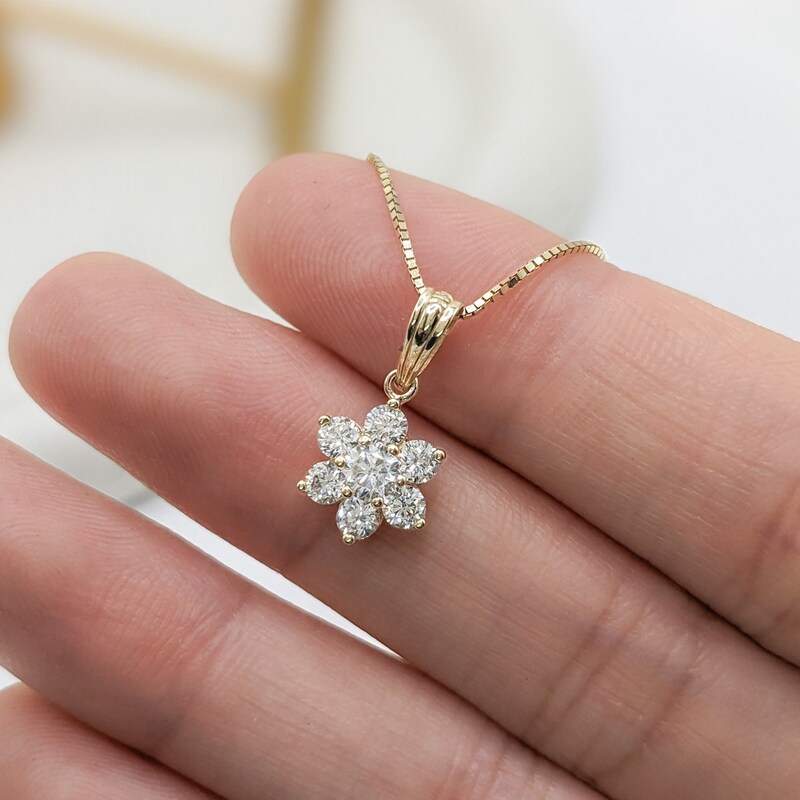 Gold Flower Necklace - Etsy