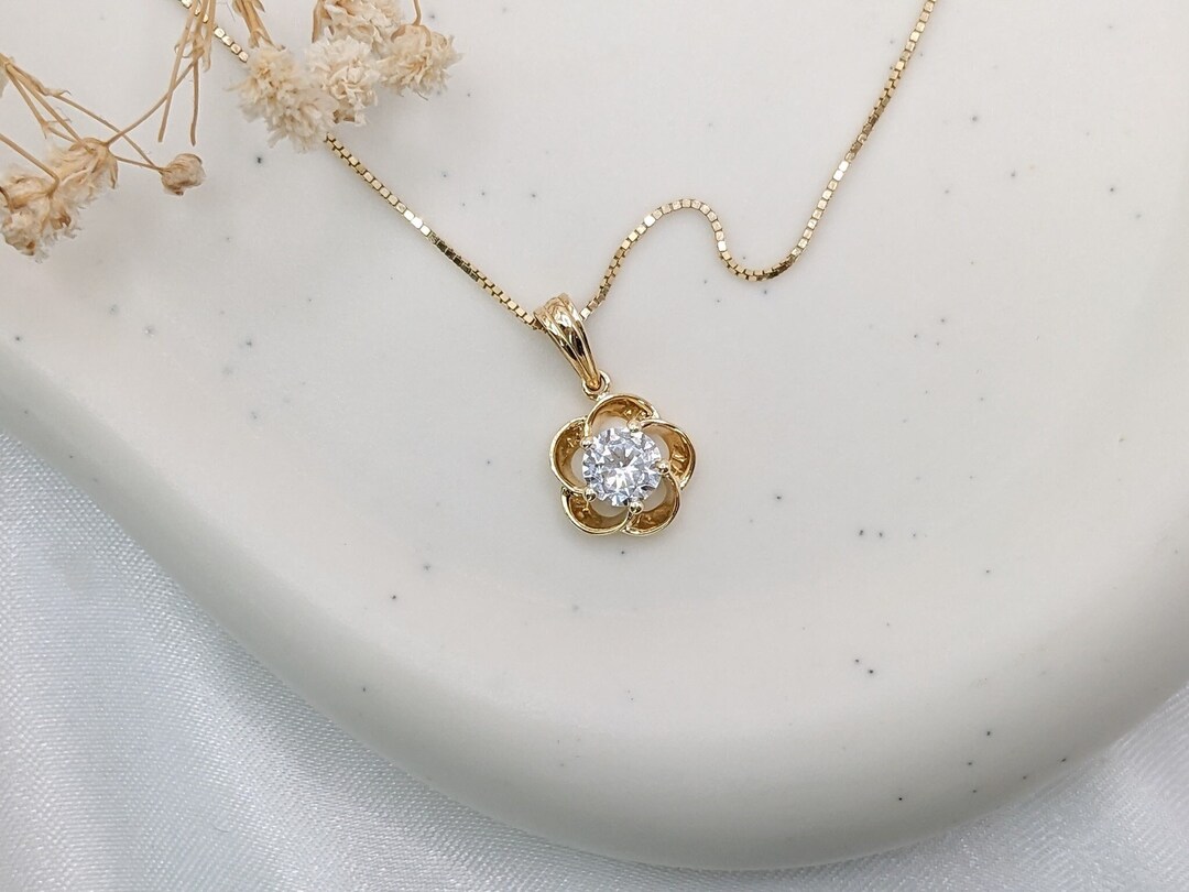 14k Solid Gold Flower Necklace, Dainty Solitaire CZ Diamond Pendant ...