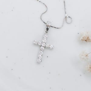 14K Solid Gold Small Cross Necklace, White Gold, Dainty Cross Pendant ...