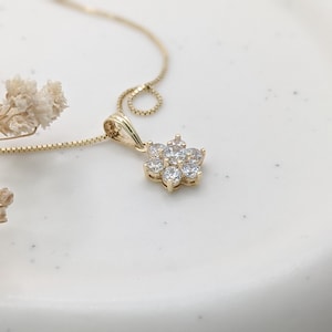 14k Solid Gold Tiny Flower Necklace, Dainty Flower Pendant, Small ...