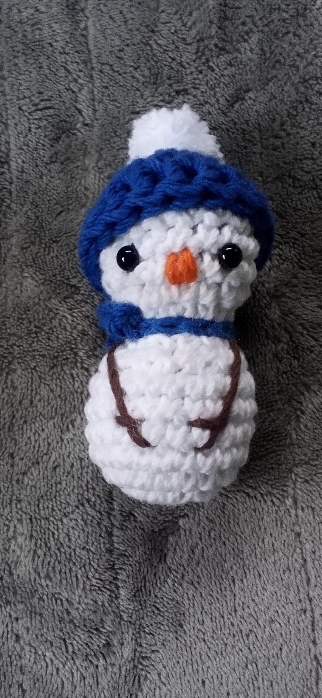 Handmade Crochet Mini Snowman, Winter Decorations, Customizable Colors ...