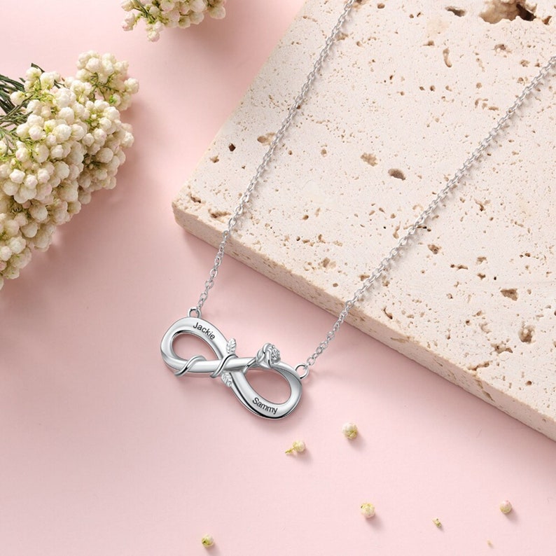 Infinity Flower Necklace With 2 Names Engrave - Etsy