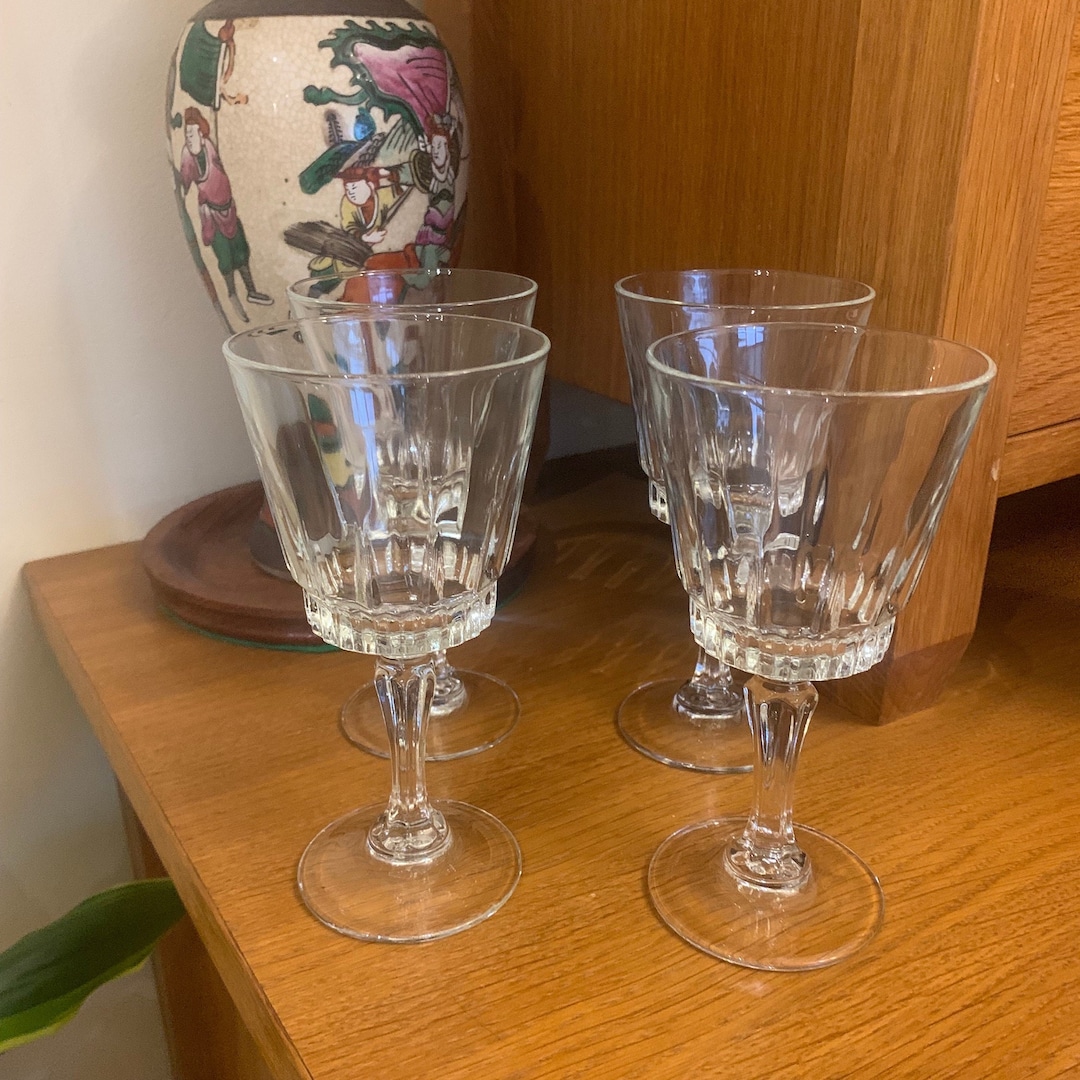 Vintage Luminarc France Wine Glasses Set of Four.. - Etsy UK