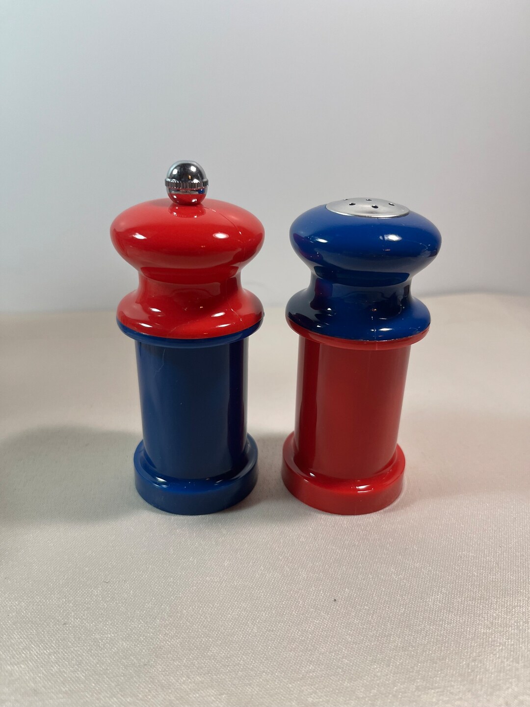 Duo Salt and Pepper Shaker Plastic, 1990s Color Block, Blue and Red NIB ...