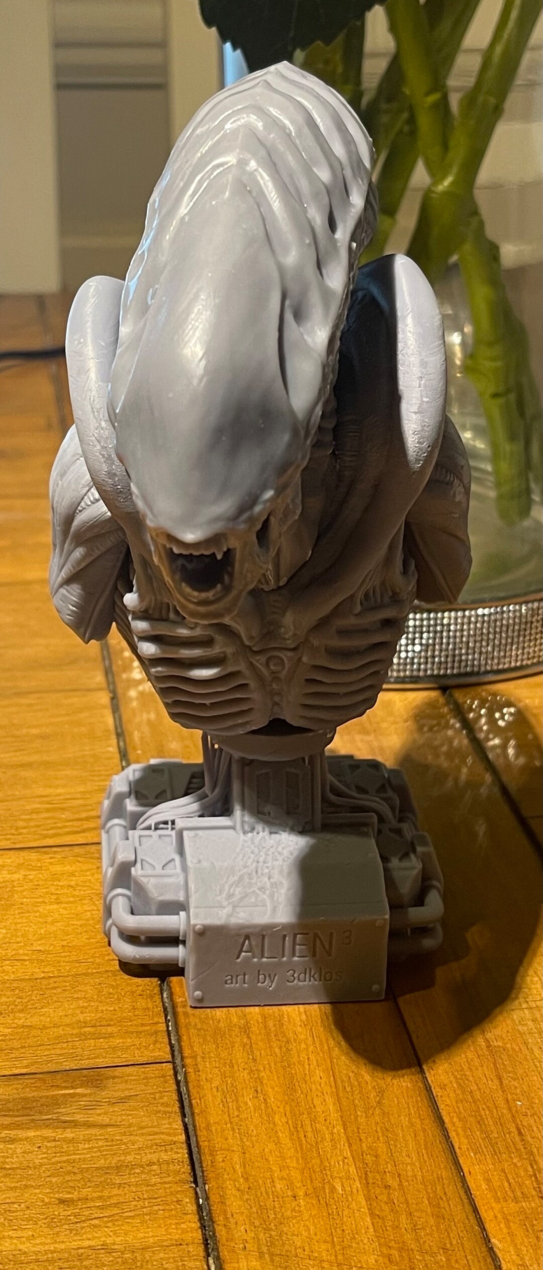 Alien Bust 3D Printed Model on Stand Action Figure 16 Cm Ready for ...