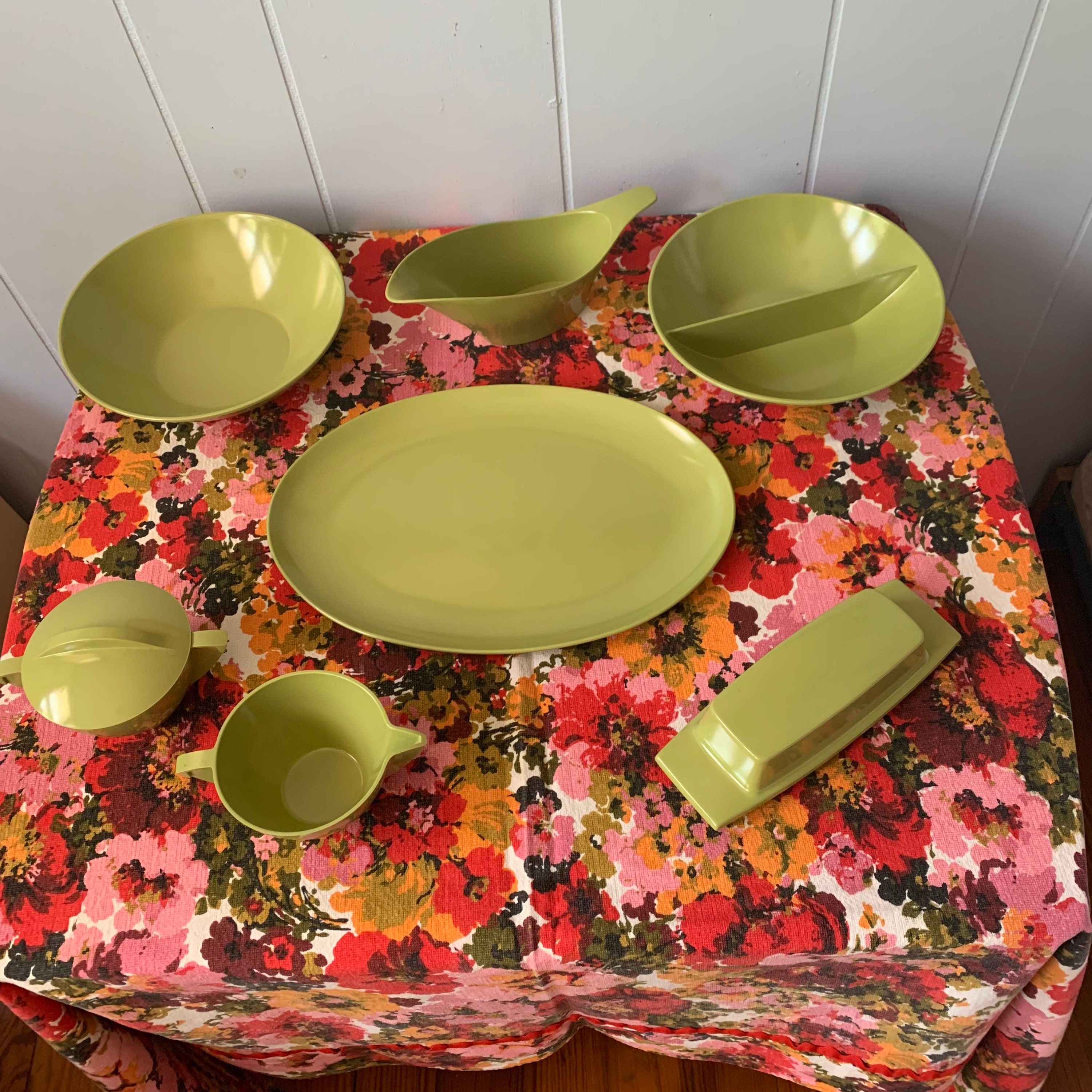 Complete Place Settings for 8. Mello Ware and Mello Belle With 7 ...