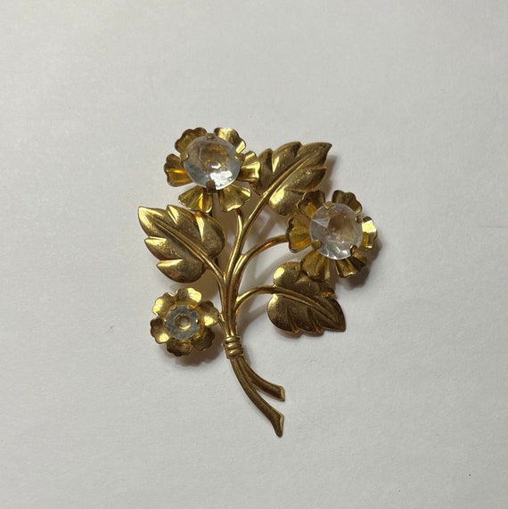 Vintage large gold flower brooch with chunky rhinesto… - Gem