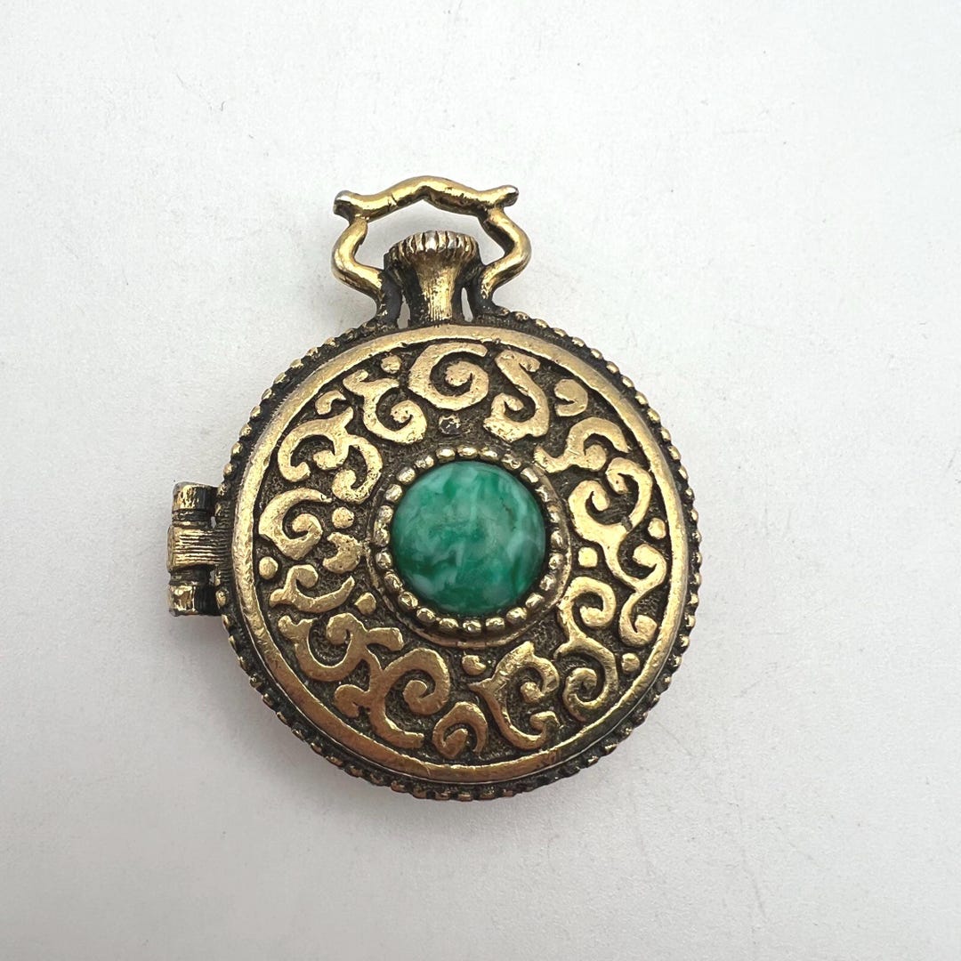 Vintage Engraved Solid Perfume Compact Pendant, Green Glass Stone ...