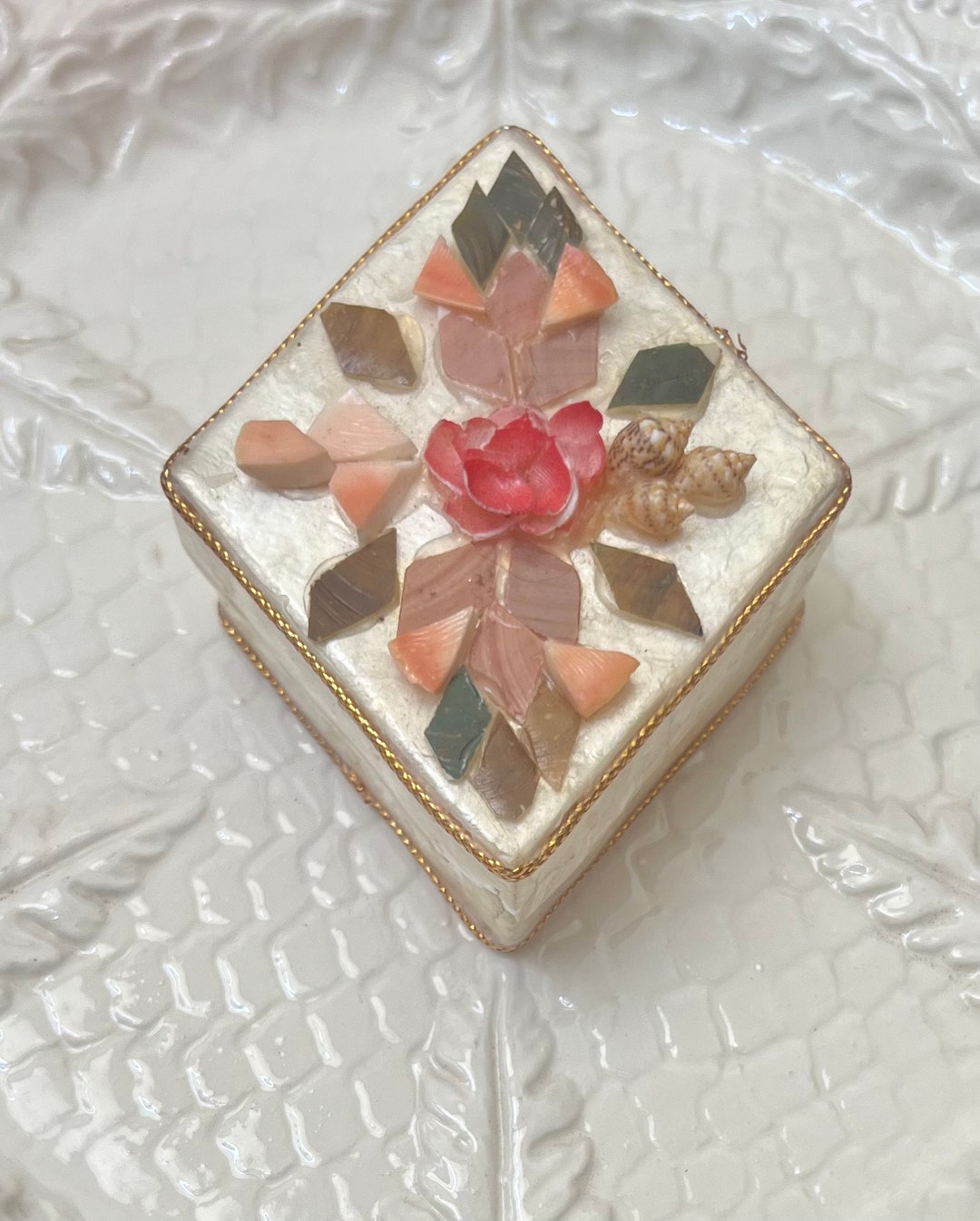 Vintage Capiz Trinket Box With Sea Shell Lid Not Perfect - Etsy