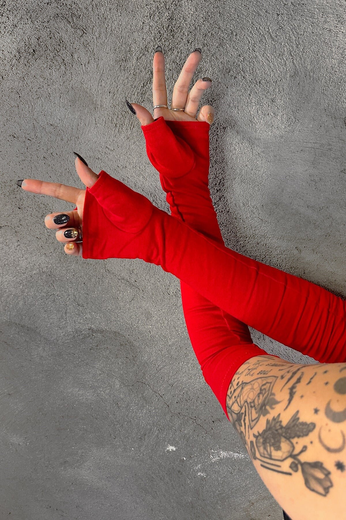 OMEGA GLOVES Red Cotton Opera Length Fingerless Gloves, Fire Save ...