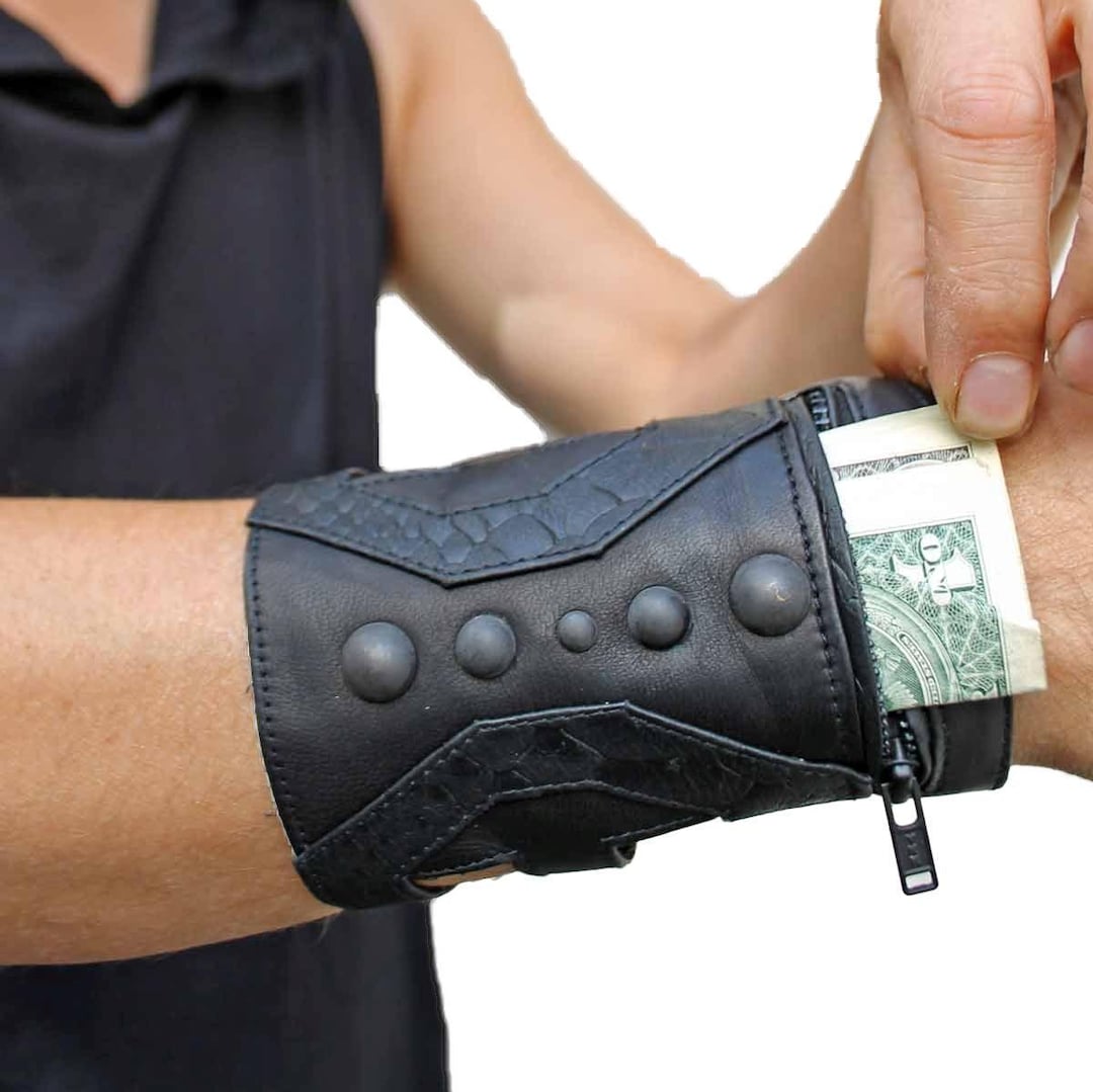ARROW WRIST WALLET - Black Leather Wrist Cuff, Secret Pocket, Leather ...