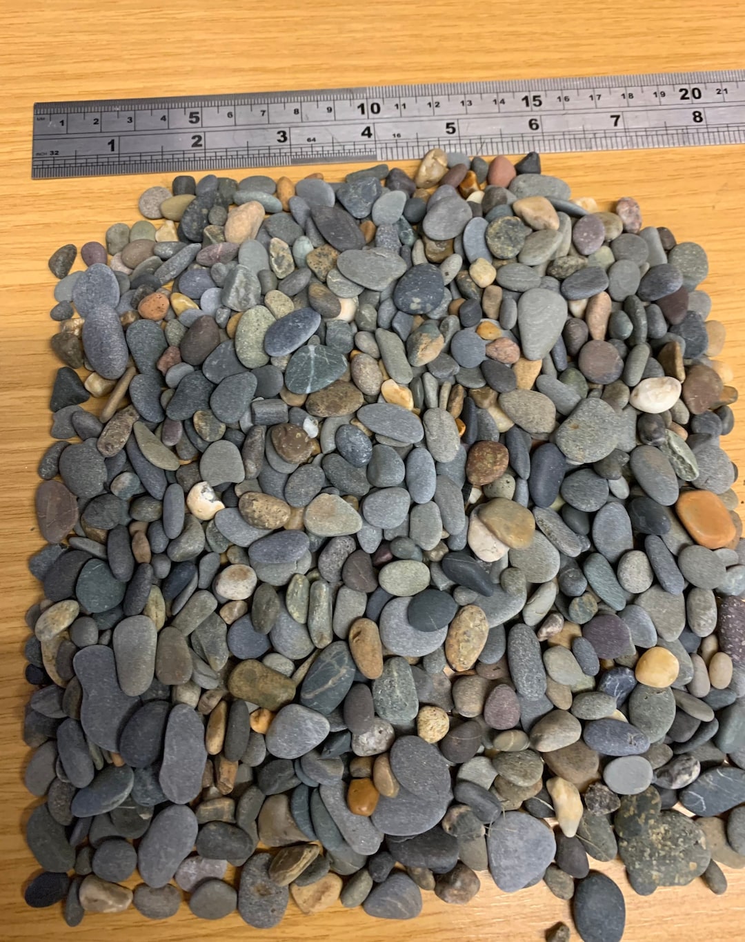 Tiny Pebble Art Supplies Mixed Colours Smooth and Flat for Pebble Art ...