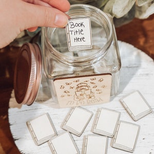 TBR Book Jar: Reading List With 50 Blank Book Pieces - Etsy