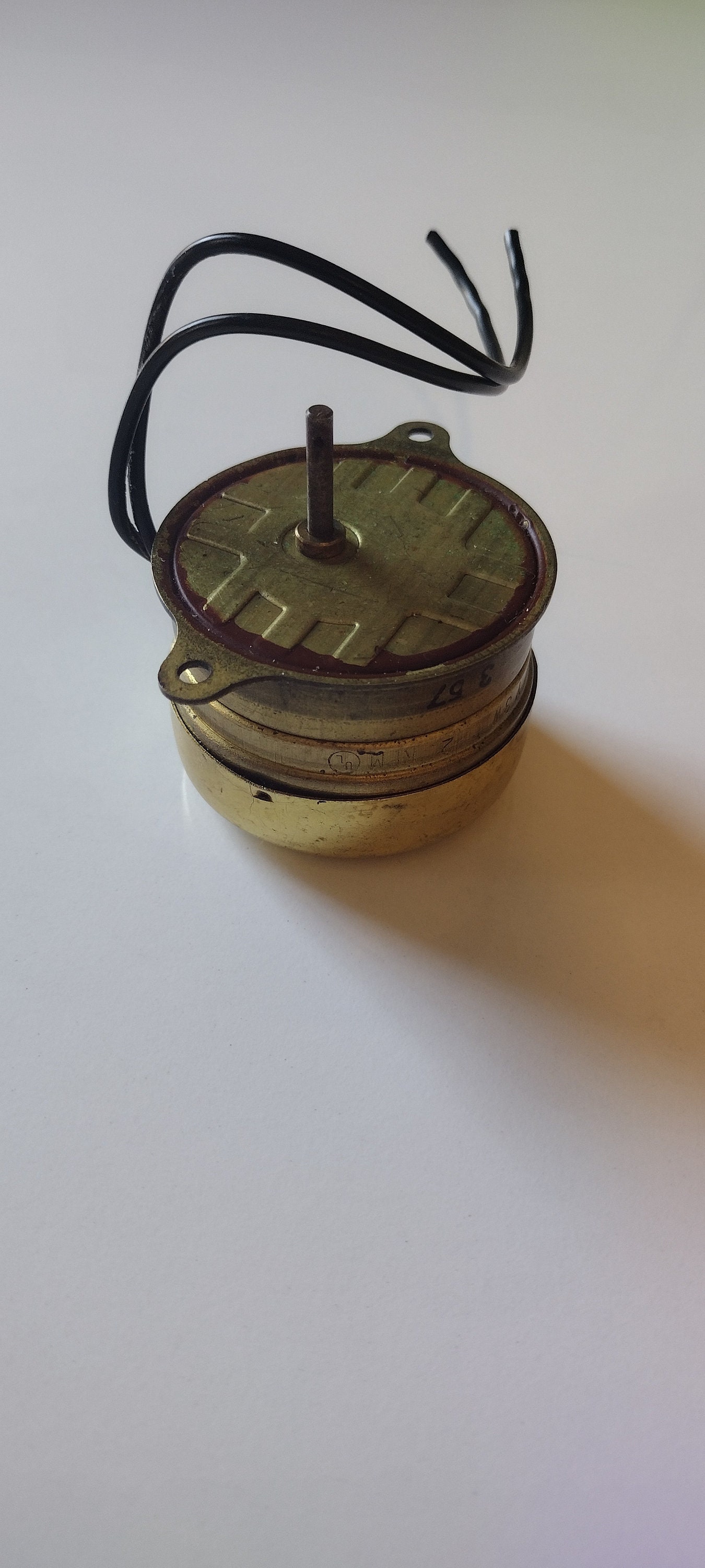 Synchron Clock Motor Model 610, 110vac, 2 Rpm, Antique Clock Motor - Etsy