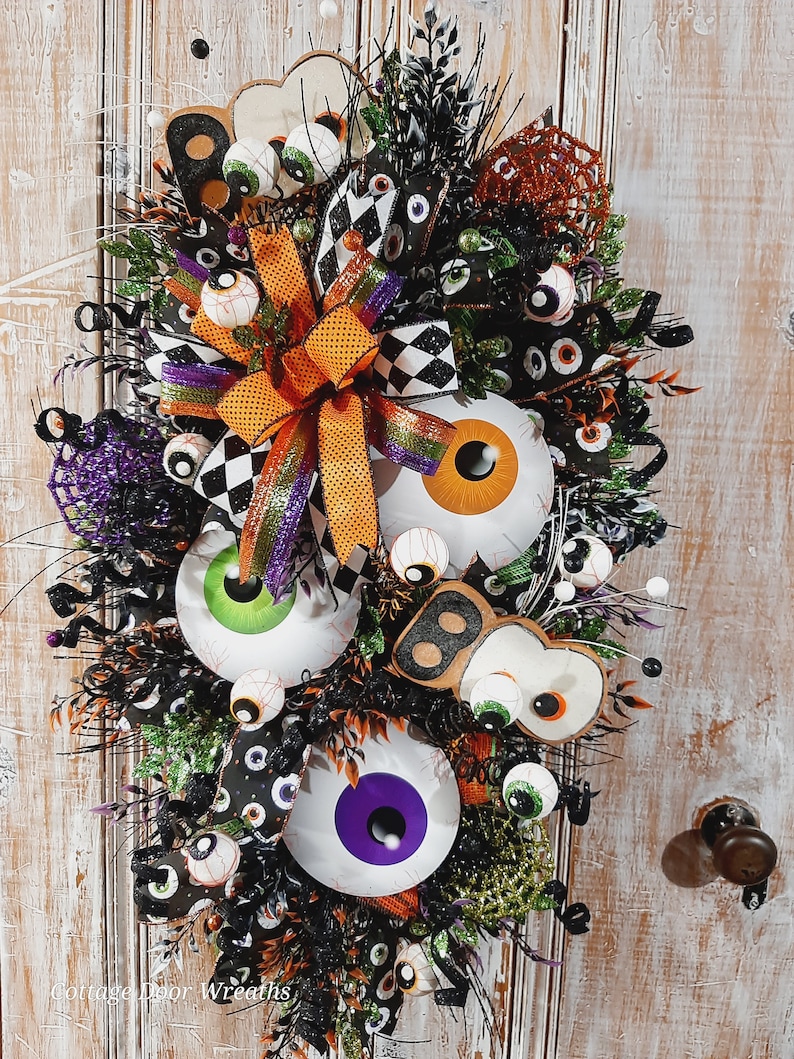 Halloween Eyeball Teardrop Wreath, Whimsical Spooky Swag, Halloween ...