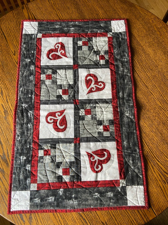 Heart Table Runner - Etsy
