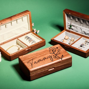 Custom Engraved Jewelry Box - Personalized Travel Case for Women ...