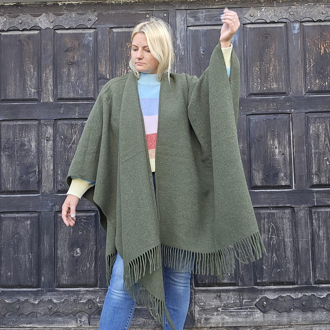 Merino Wool PONCHO Ruana - WRAP Green - Comfortable Wool Cape for ...