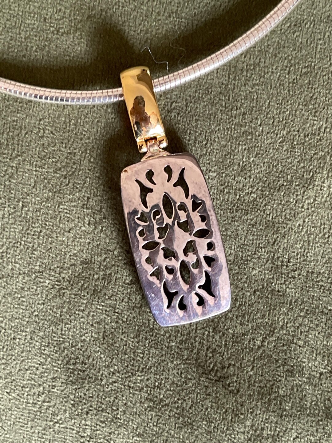 Omega Style Chain With Filigree Cut Out Design Pendant - Etsy