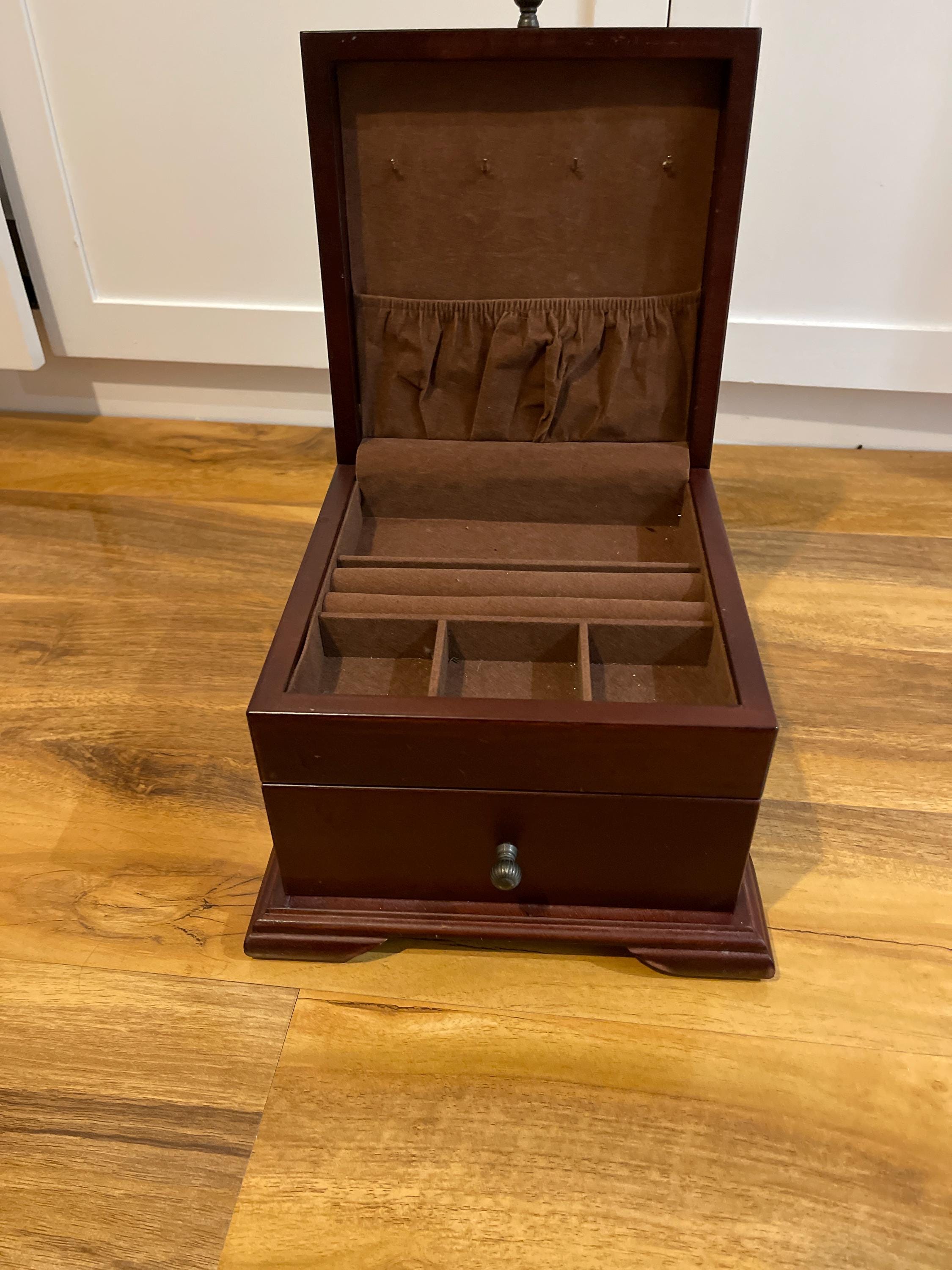 Tri-coastal Design Vintage Jewellery Box, Brown Wooden Jewellery ...