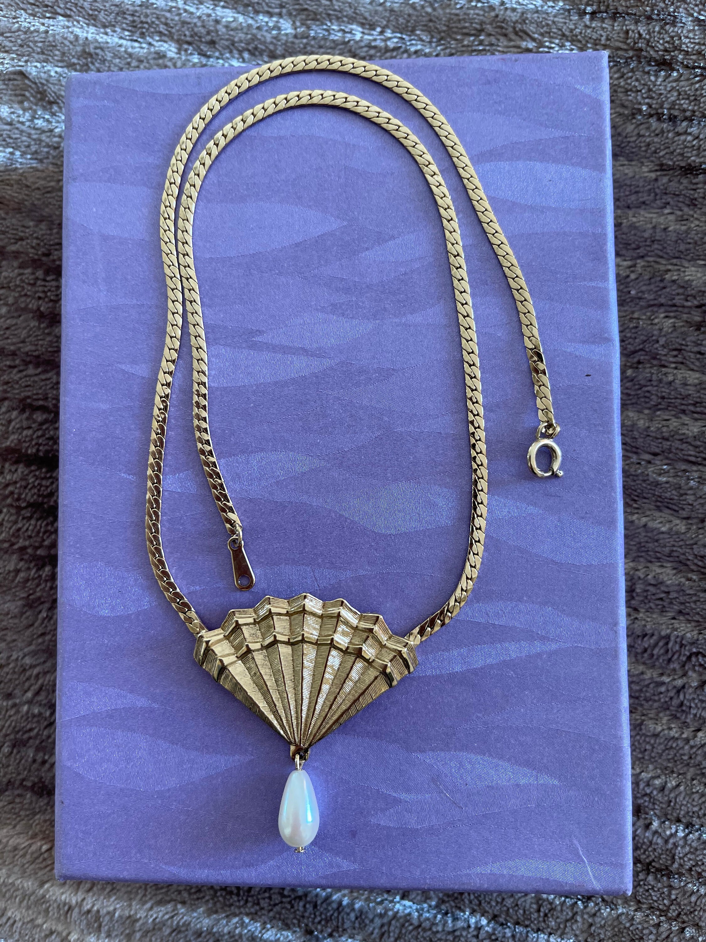 Vintage Avon Fan Necklace. Art Deco Style , Gold Tone and Pearl , - Etsy