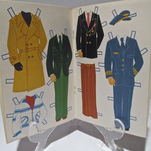 Un-cut 1977 Male Airline Pilot Paper Dolls, Carlsen - Etsy