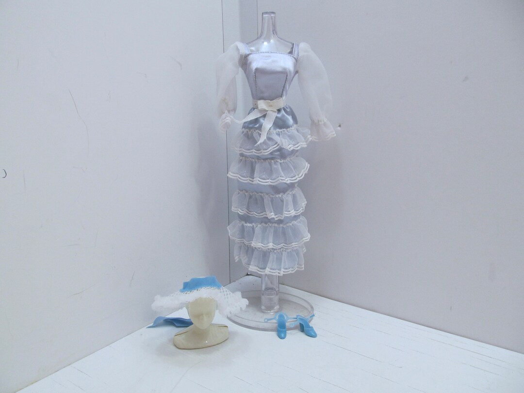 Rare Mattel Barbie Lady in Blue, A Romantic View Get Ups 'N Go Outfit ...