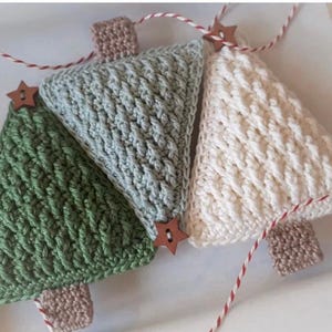 Festive Crochet Christmas Tree Garland & Ornaments Pattern – DIY ...